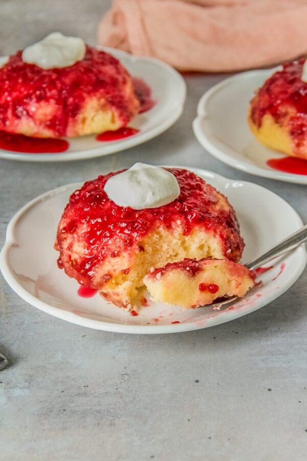 Irish Jam Pudding - roamingtaste.com