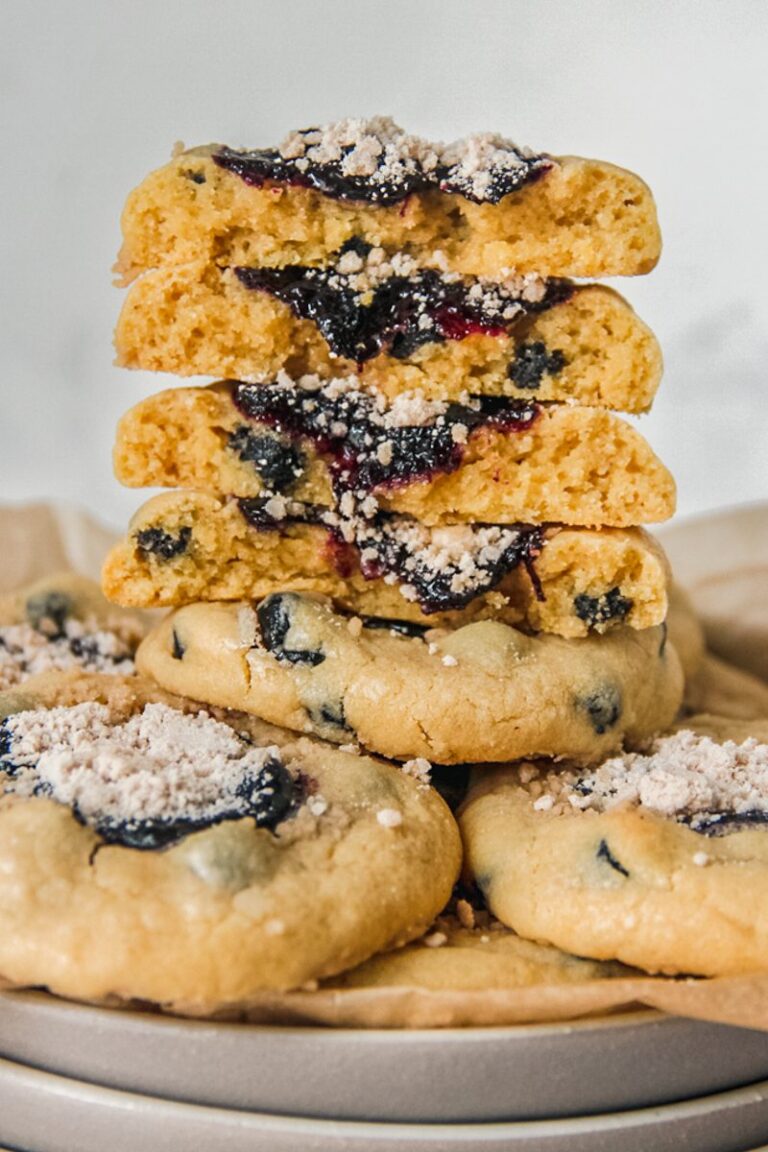 Blueberry Muffin Cookies - roamingtaste.com