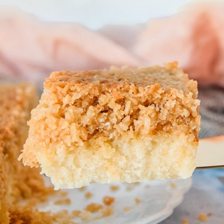 Dream Cake (Drommekage) - roamingtaste.com