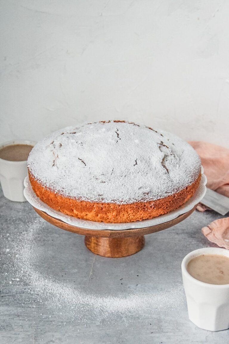 Irish Tea Cake - roamingtaste.com