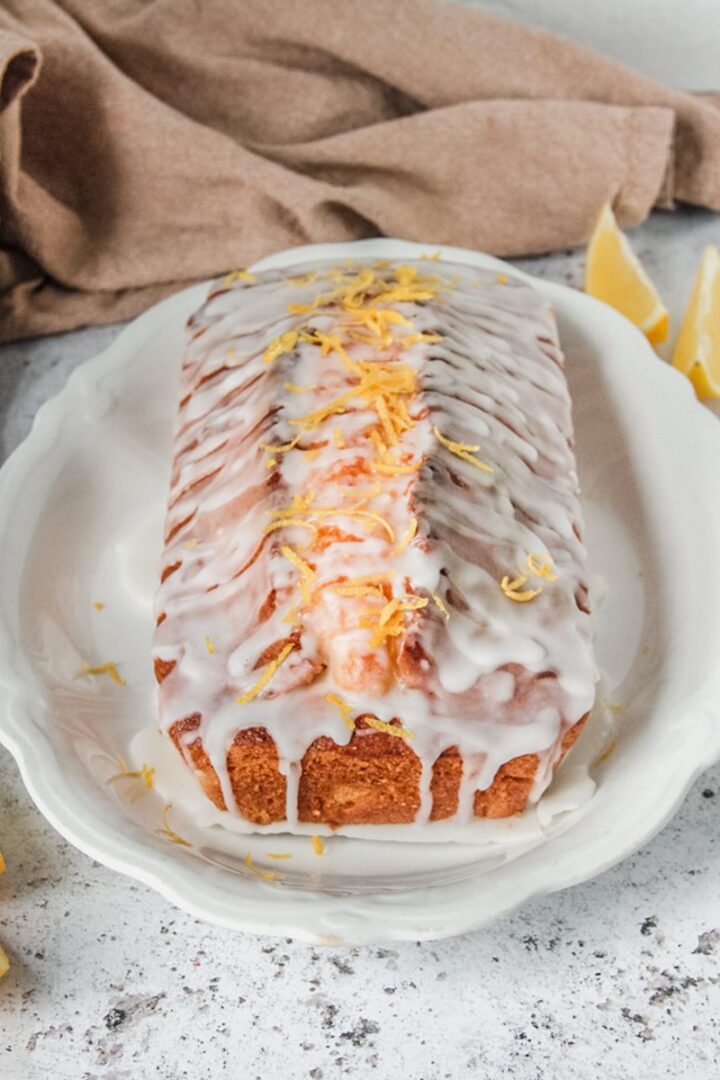 Lemon Drizzle Cake - roamingtaste.com