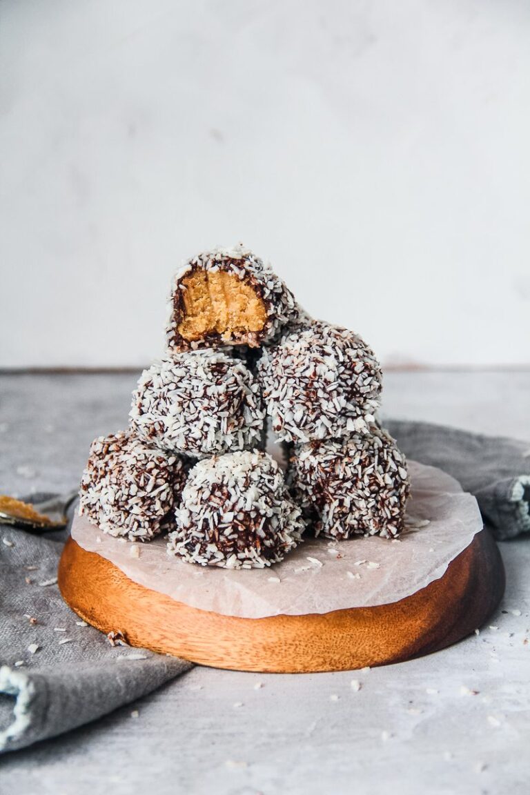 Coconut Balls - roamingtaste.com