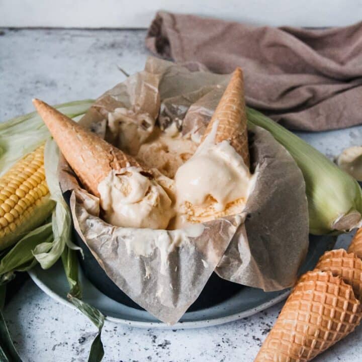 No Churn Corn Ice Cream - roamingtaste.com